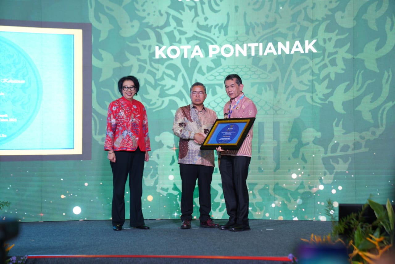 Pemkot Pontianak Raih Penghargaan Pengelolaan Sampah dan Penataan Ruang Terbuka Hijau ...